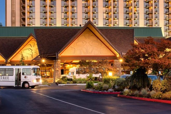 DoubleTree By Hilton Seattle Airport - Day Rooms | HotelsByDay