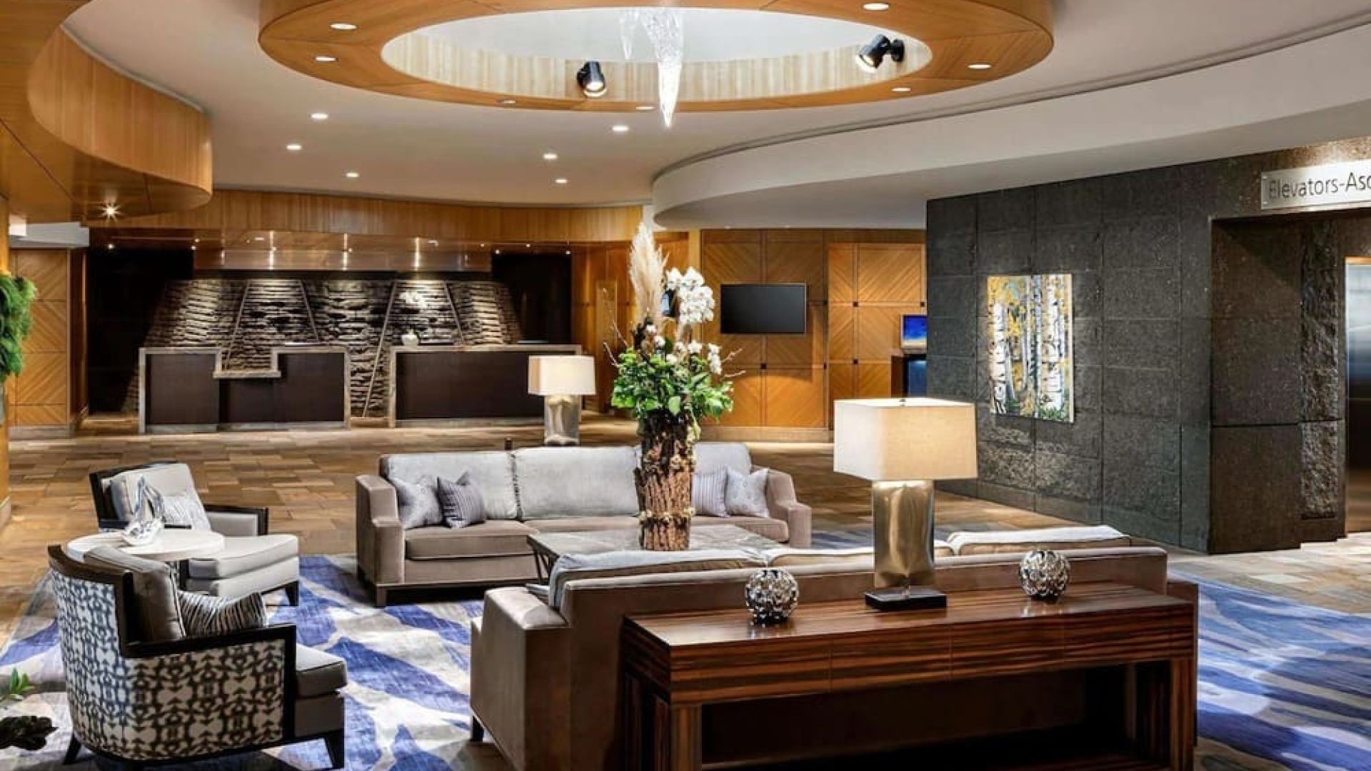 Fairmont Vancouver Airport - YVR Terminal Hotel - Vancouver (CAN) Day ...