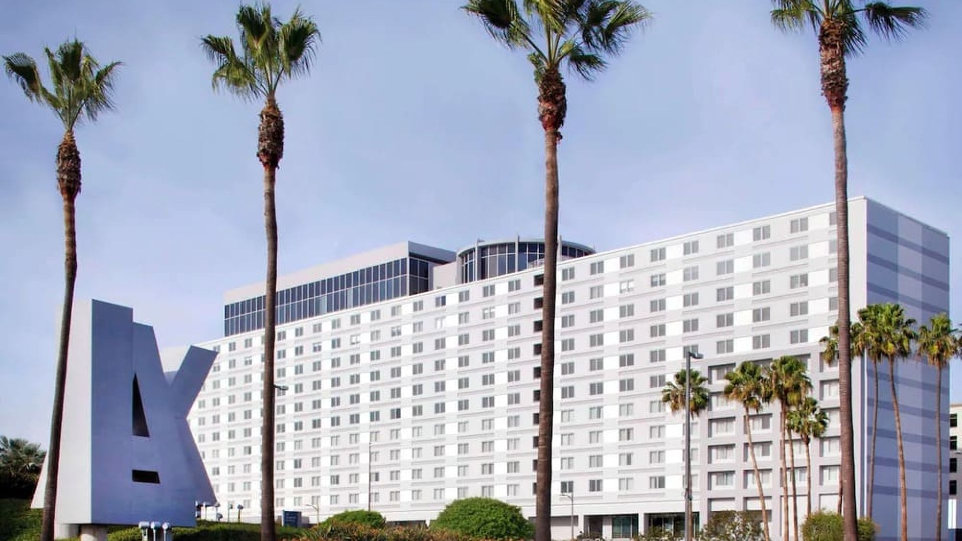 Hyatt Regency Los Angeles International Airport - LAX airport Day Use ...