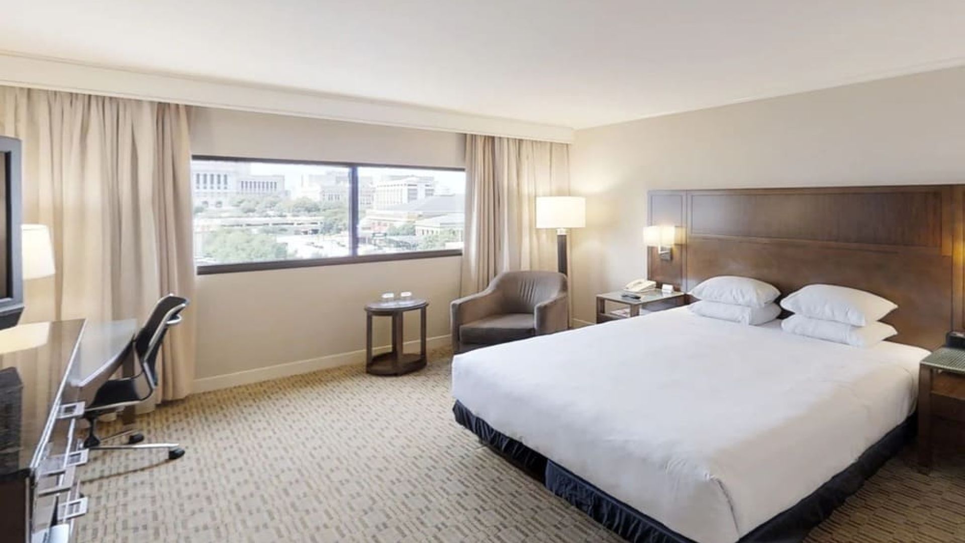 Hyatt Regency Milwaukee - Milwaukee Day Use Rooms | HotelsByDay.com