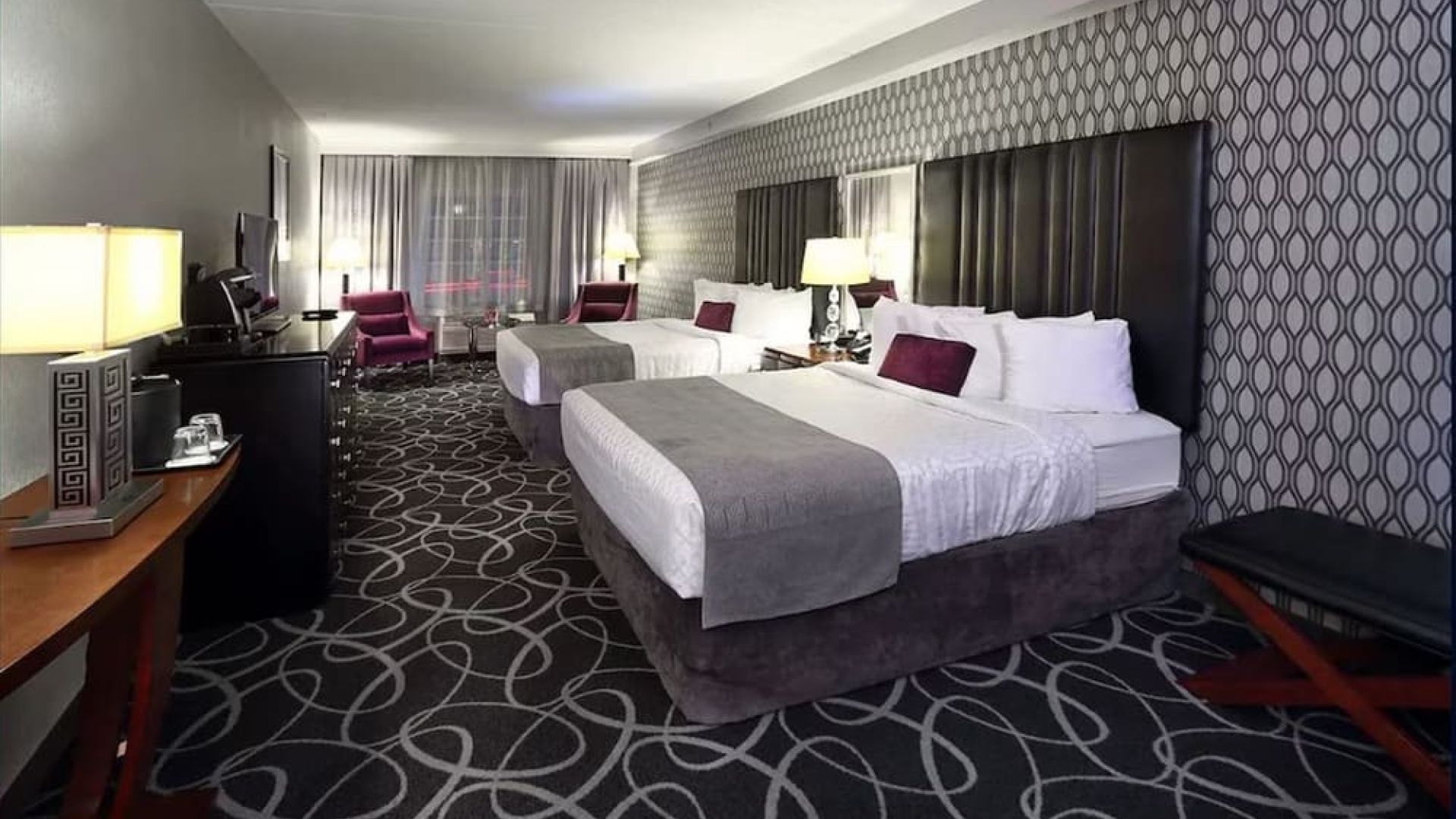 Park Manor Hotel - Clifton Park Day Use Rooms | HotelsByDay.com