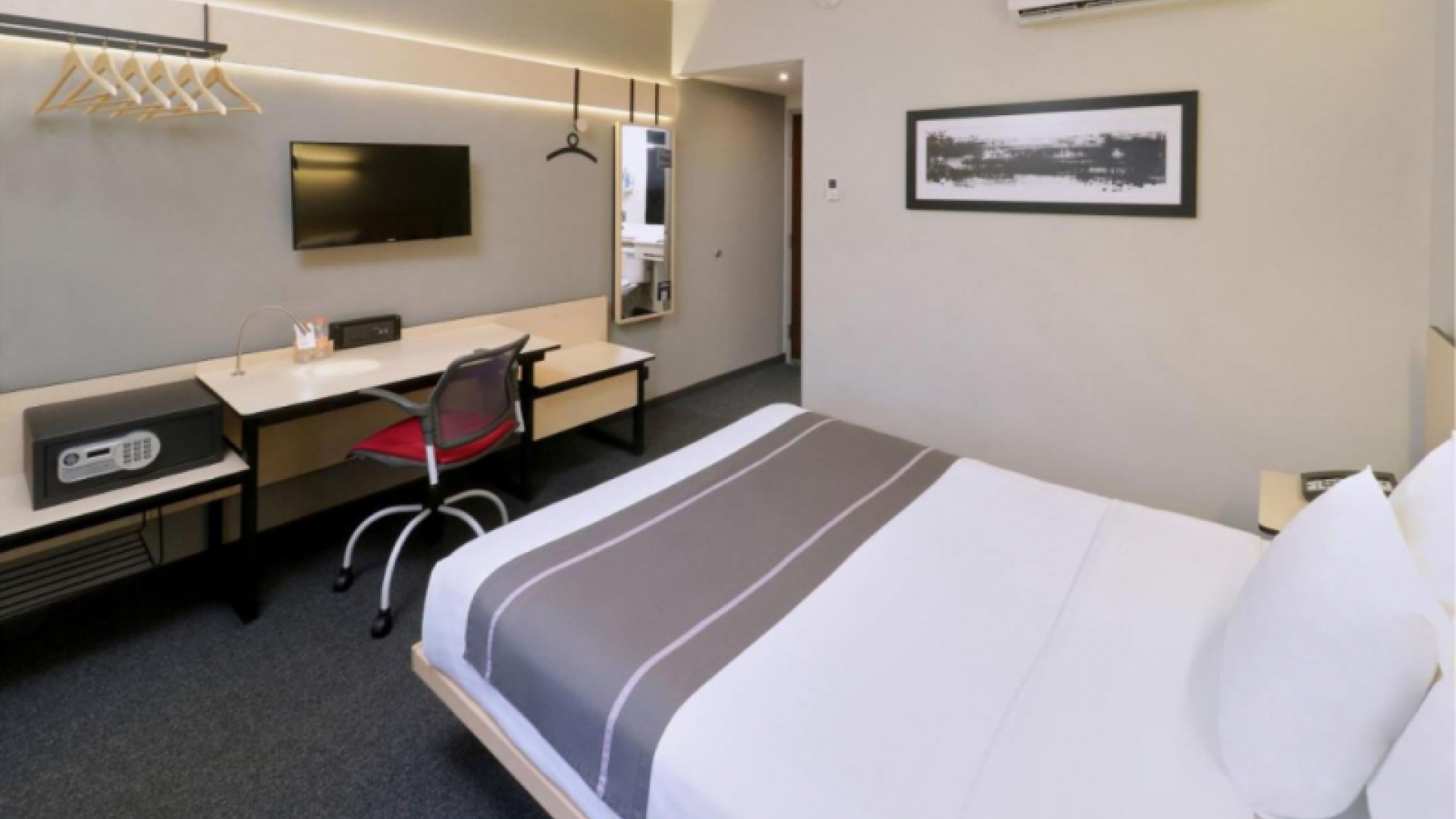 City Express Plus by Marriott Monterrey Nuevo Sur - Monterrey Day Use Rooms | HotelsByDay.com