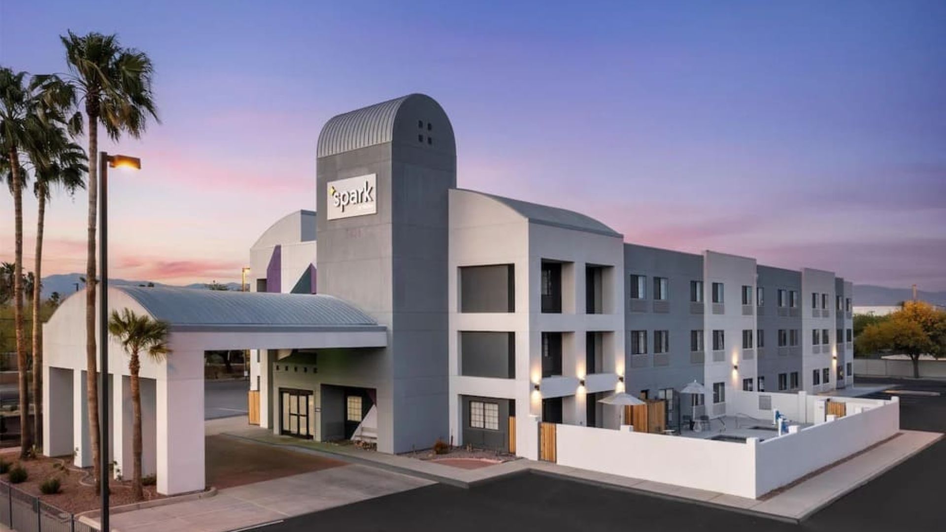 Spark By Hilton Tucson Airport - Tucson Day Use Rooms | HotelsByDay.com