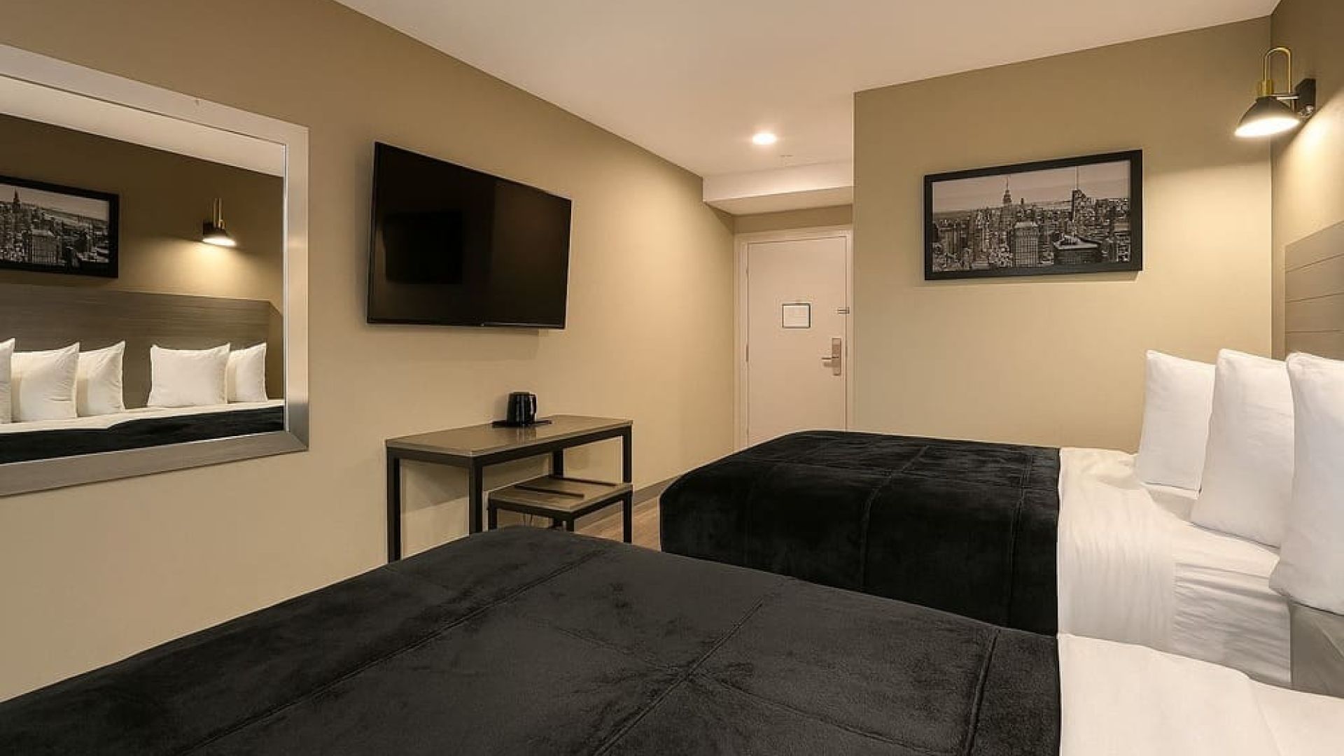 LIV Hotel Bronx - Bronx Day Use Rooms | HotelsByDay.com