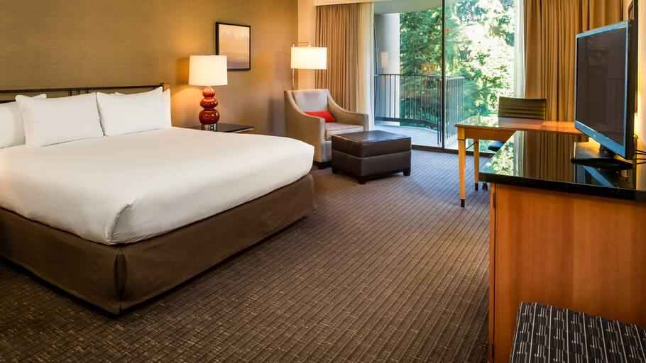 DoubleTree By Hilton Seattle Airport - Seattle Day Use Rooms ...