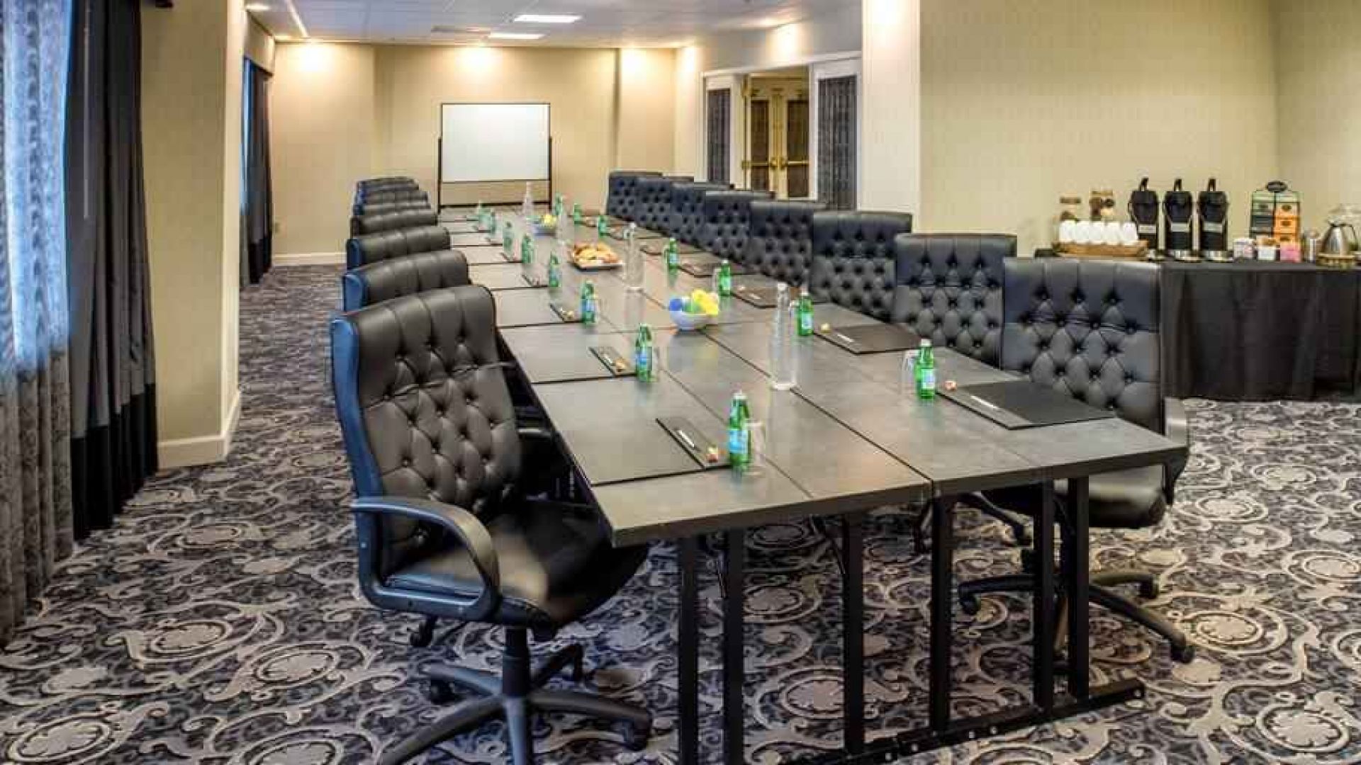 Embassy Suites By Hilton Portland-Downtown - Portland Day Use Rooms ...