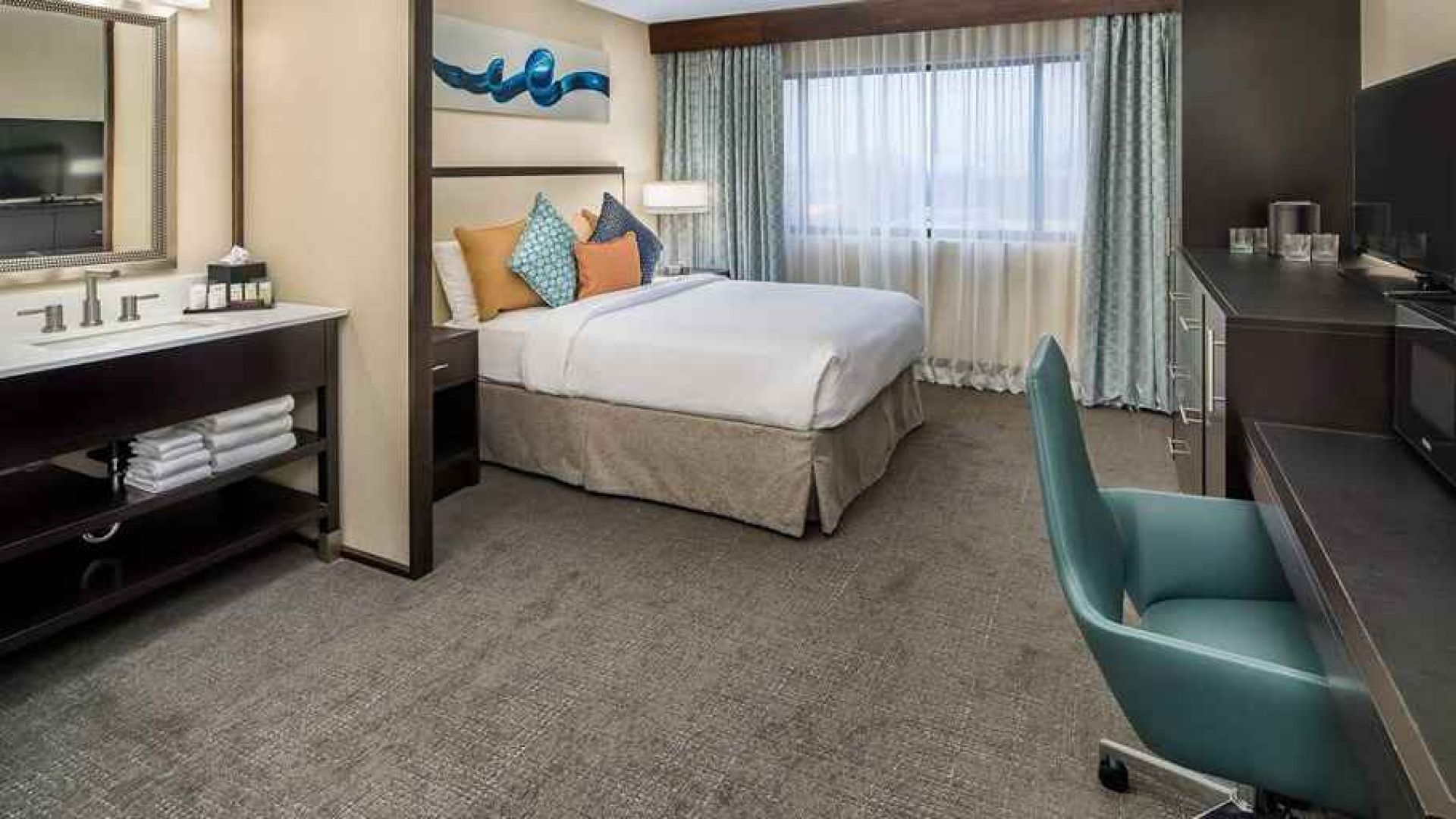 Embassy Suites By Hilton Seattle-Tacoma Intl Airport - Seattle Day Use ...