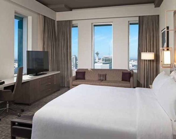 H Hotel Los Angeles, Curio Collection By Hilton - LAX airport Day Use ...