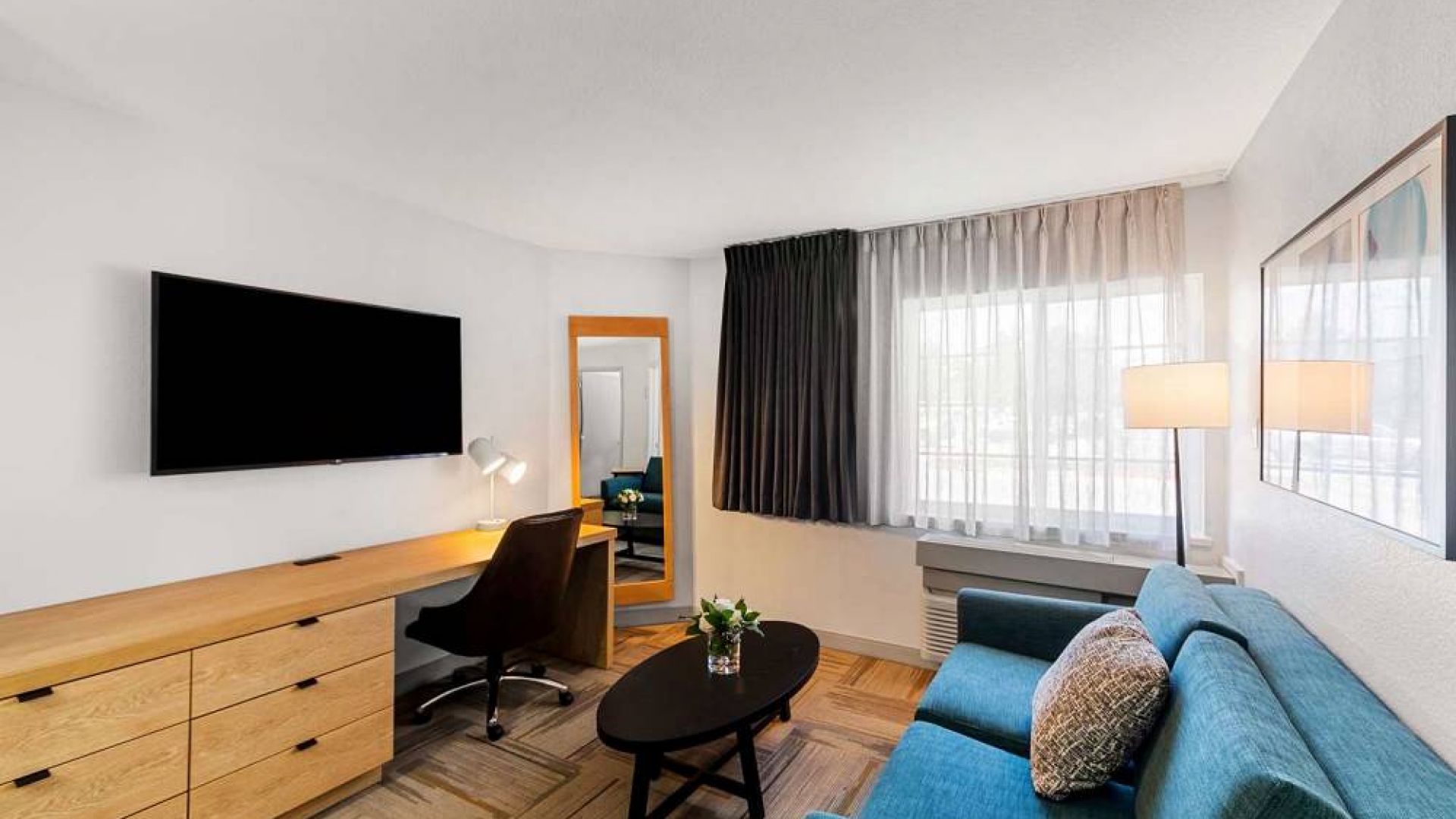 Sonesta Simply Suites Austin South - Austin Day Use Rooms | HotelsByDay.com