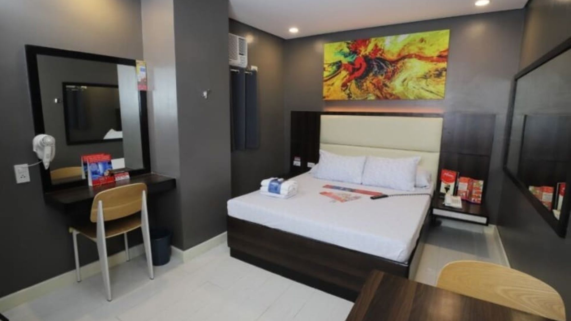 Sogo North Edsa (Trinoma) - Quezon Day Use Rooms | HotelsByDay.com