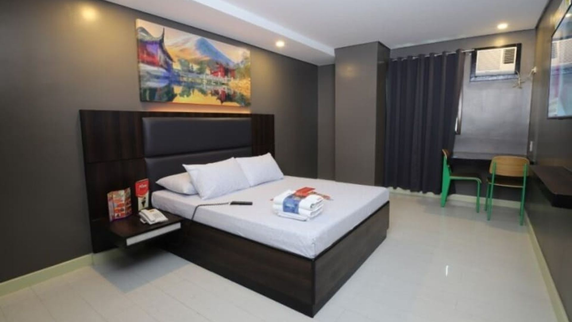 Sogo Roxas Blvd Pasay - Pasay Habitaciones de uso diurno | HotelsByDay.com