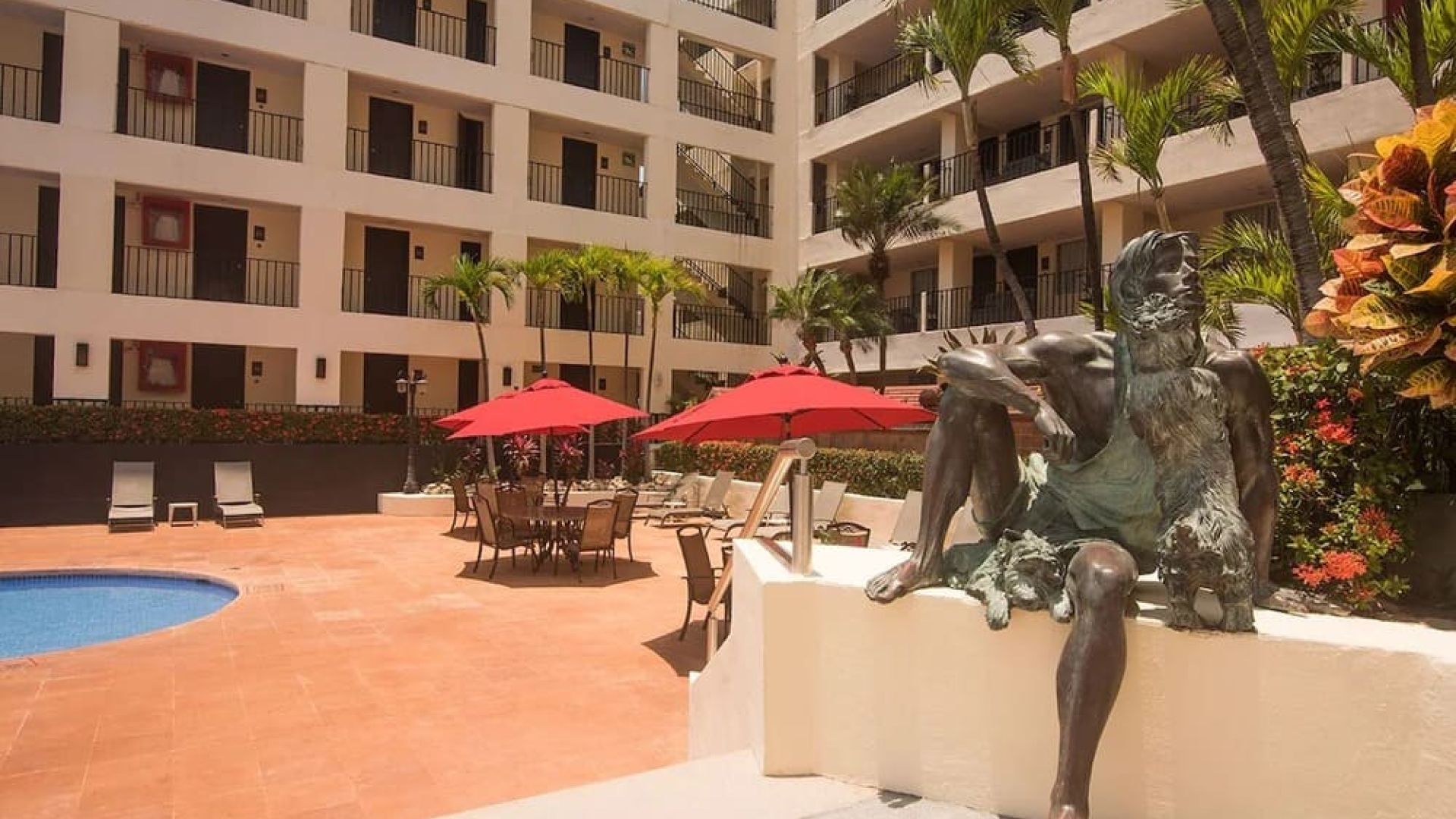 Hotel Delfin PV Beach Resort - Puerto Vallarta Day Use Rooms ...